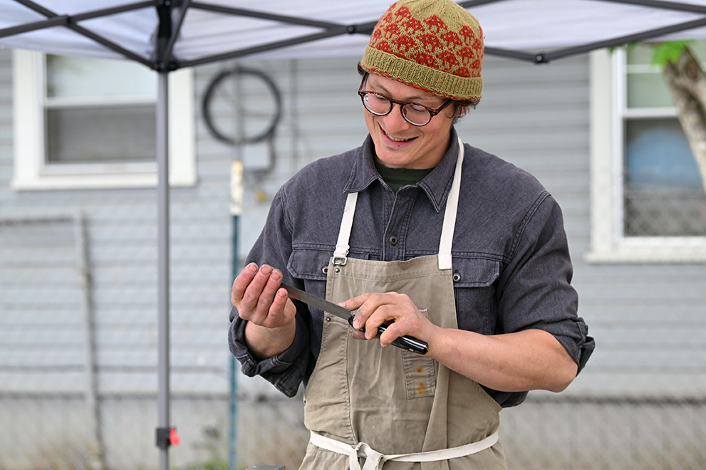 Knife sharpener has the edge