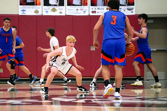 Dayton returns to Coos Bay