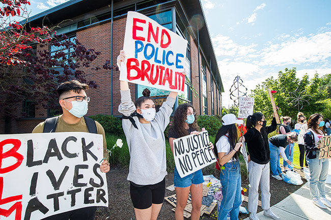 High school students crowd second day of George Floyd protest in ...