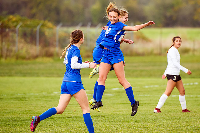 Amity advances to quarterfinals