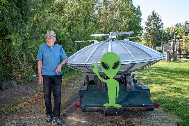 DIY UFO: Dayton man debuts handmade saucer in Saturday parade