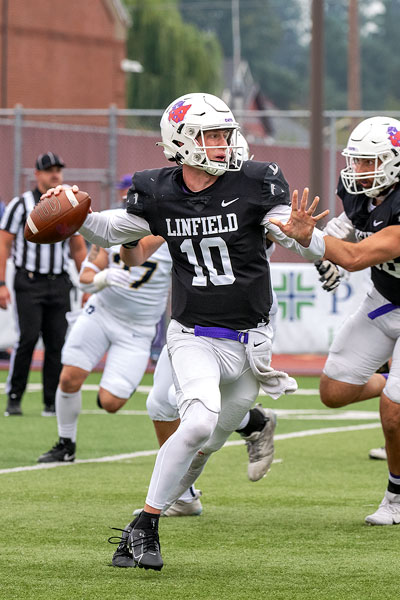 Linfield gets ready for UPS, grass field