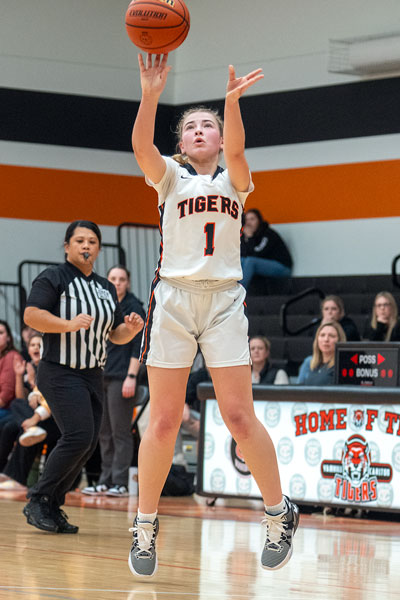 YC’s Vertner brings in lone all-league nod