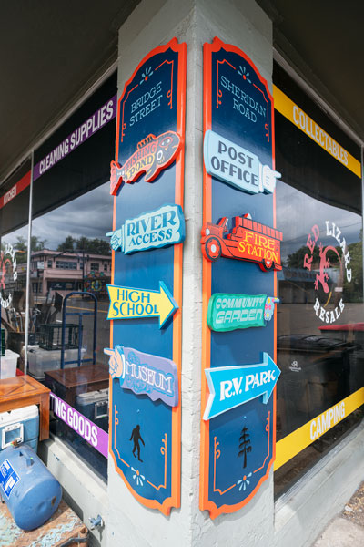 New directional signs added in Sheridan