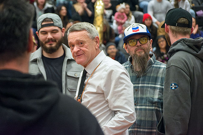 Bulldogs come home to give Buczynski a sendoff